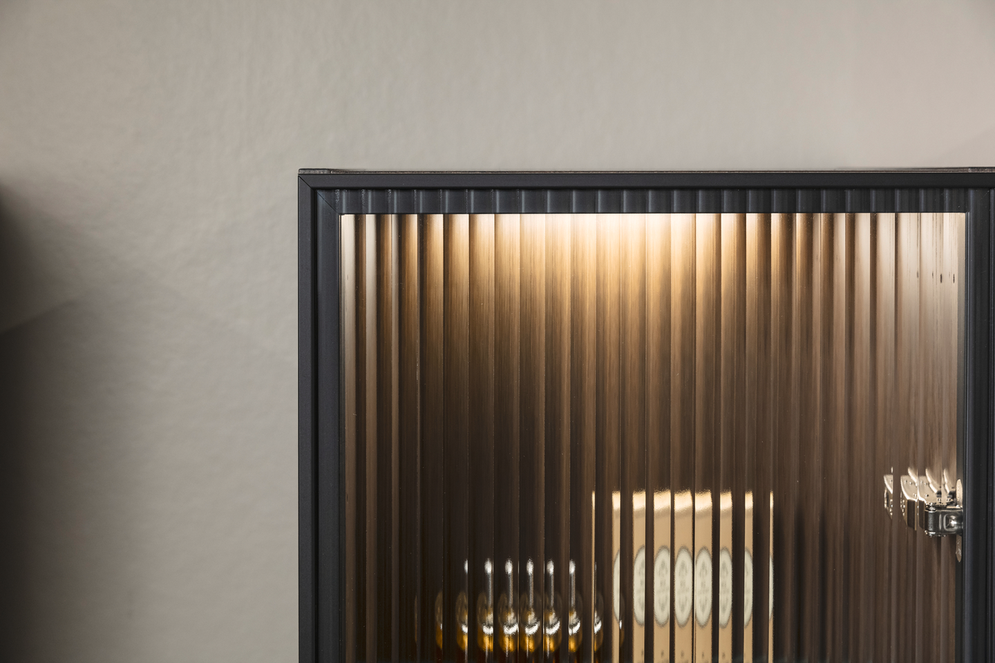 Korkean kaapin runko Svedbergs 160x35x33cm tumma saarni 4 hyllyä - K-Rauta