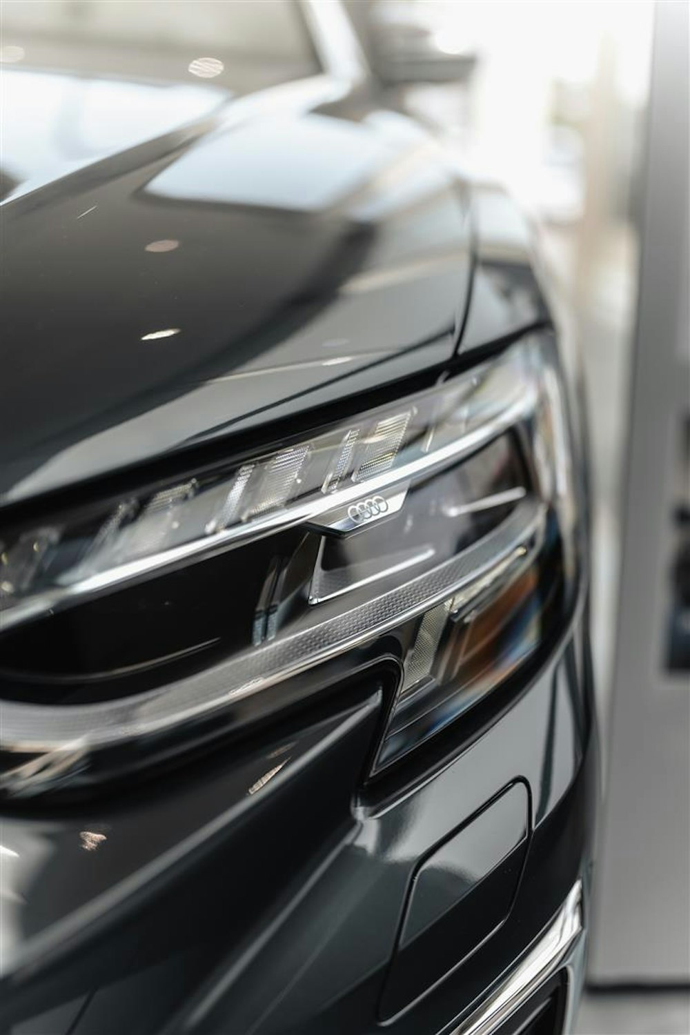 Esittelyautot: Audi A8, 2024, Lataushybridi, JNP-960 – K-Auto