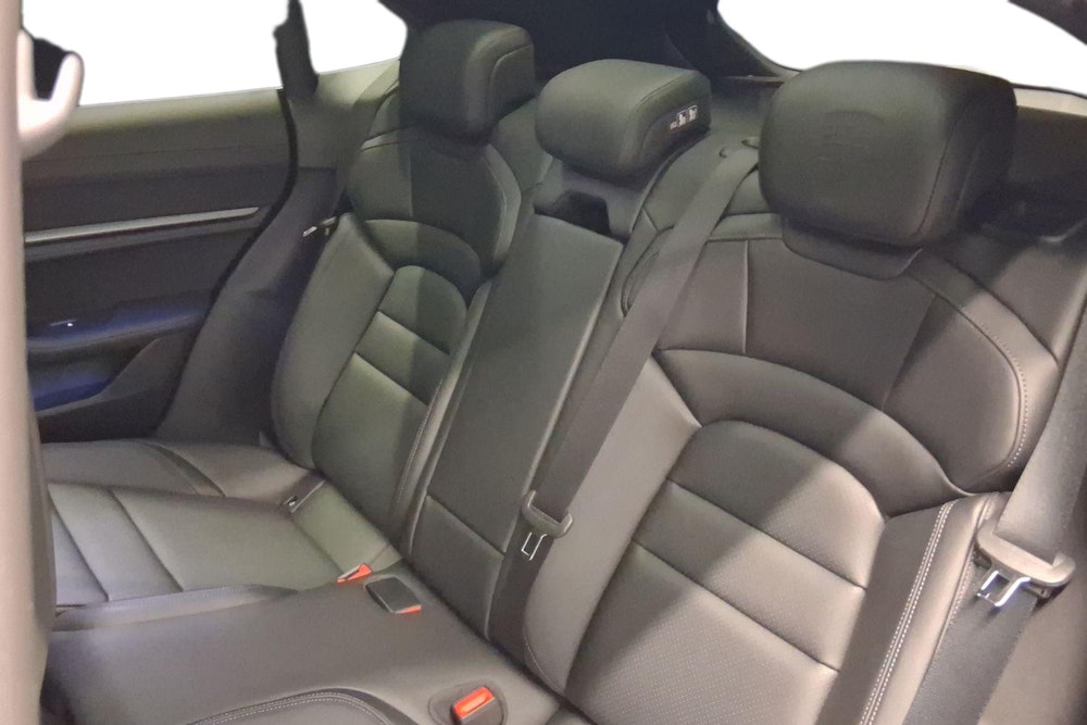 Uudet autot: Porsche Taycan, 2025, Sähkö, MPX-552 – K-Auto