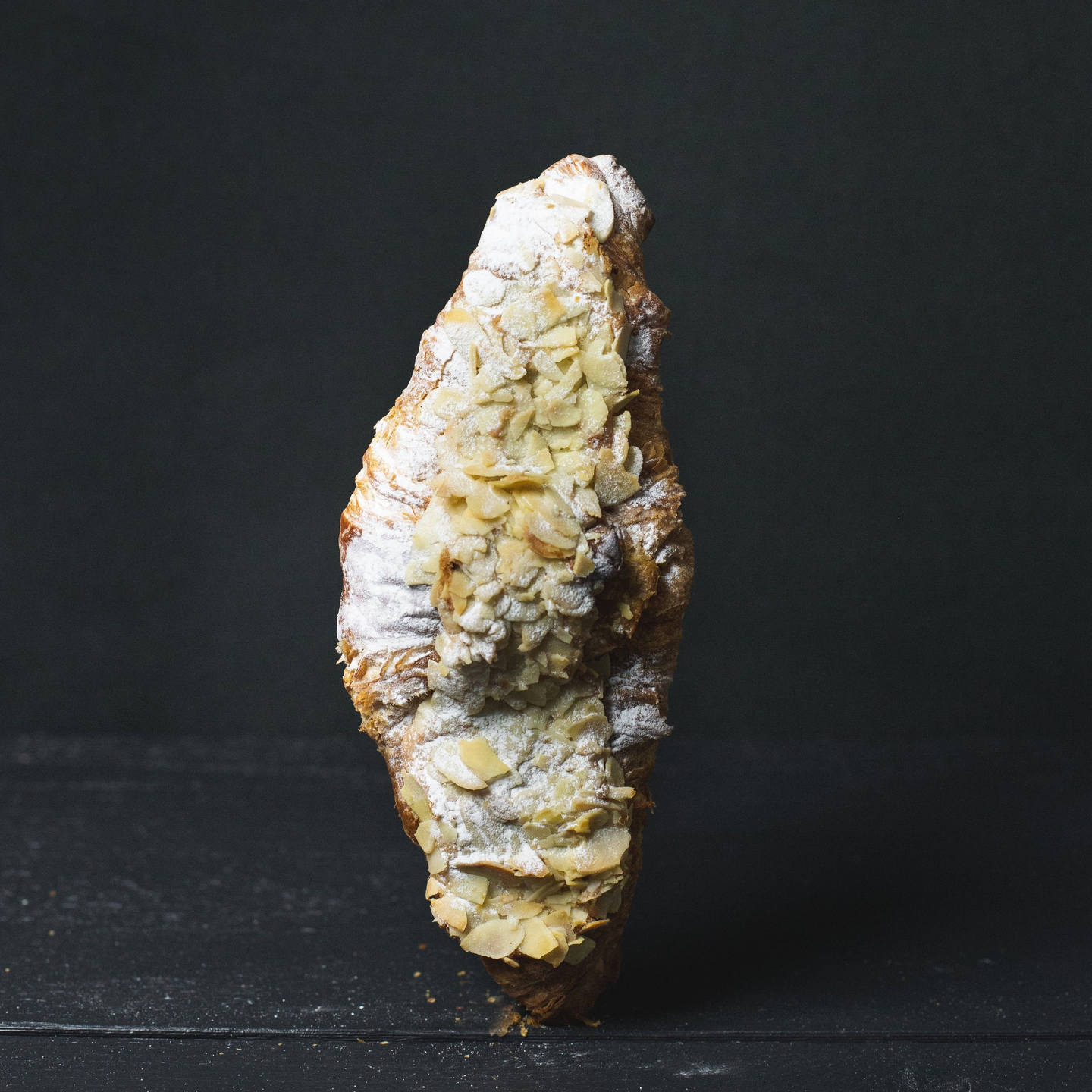 Leipomo Juuri mantelicroissant 2 kpl | K-Ruoka Verkkokauppa