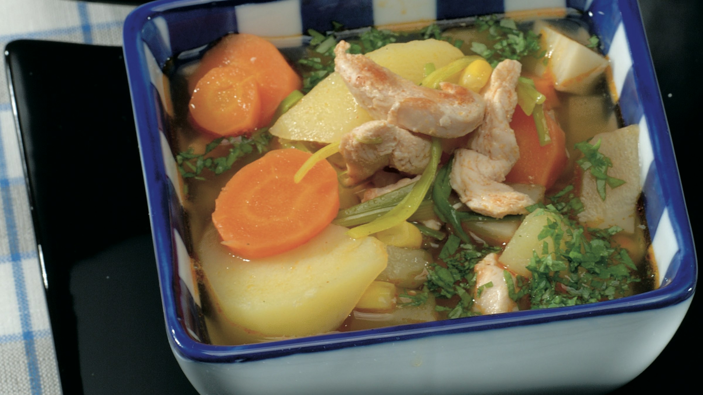 Kotkot-kanakeitto | Pääruoat | Reseptit – K-Ruoka