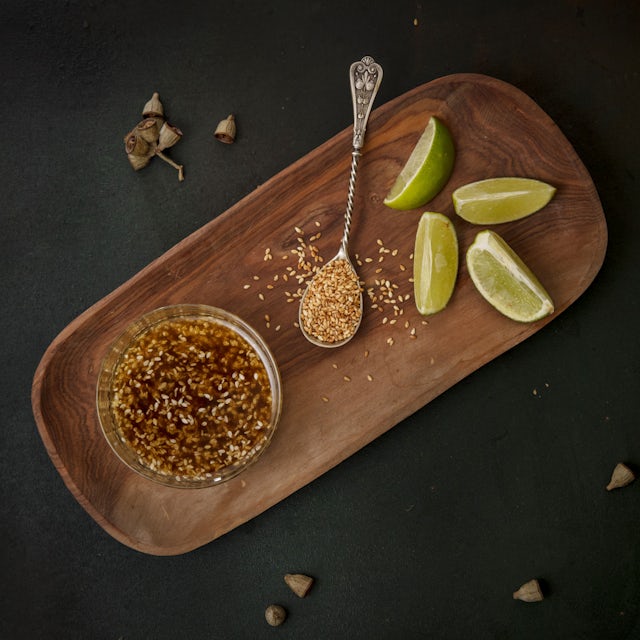 Soija-seesaminsiemenvinaigrette | Lisäkkeet | Reseptit – K-Ruoka