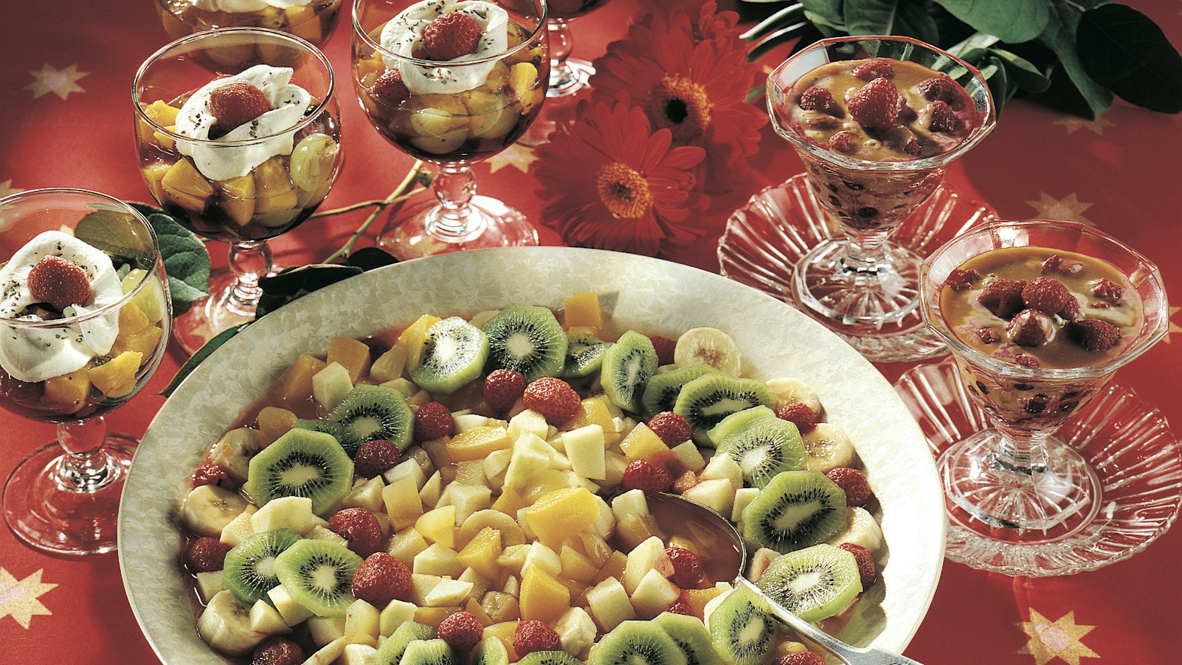 Joulun raikas hedelmäsalaatti | Sesonki | Reseptit | K-Ruoka