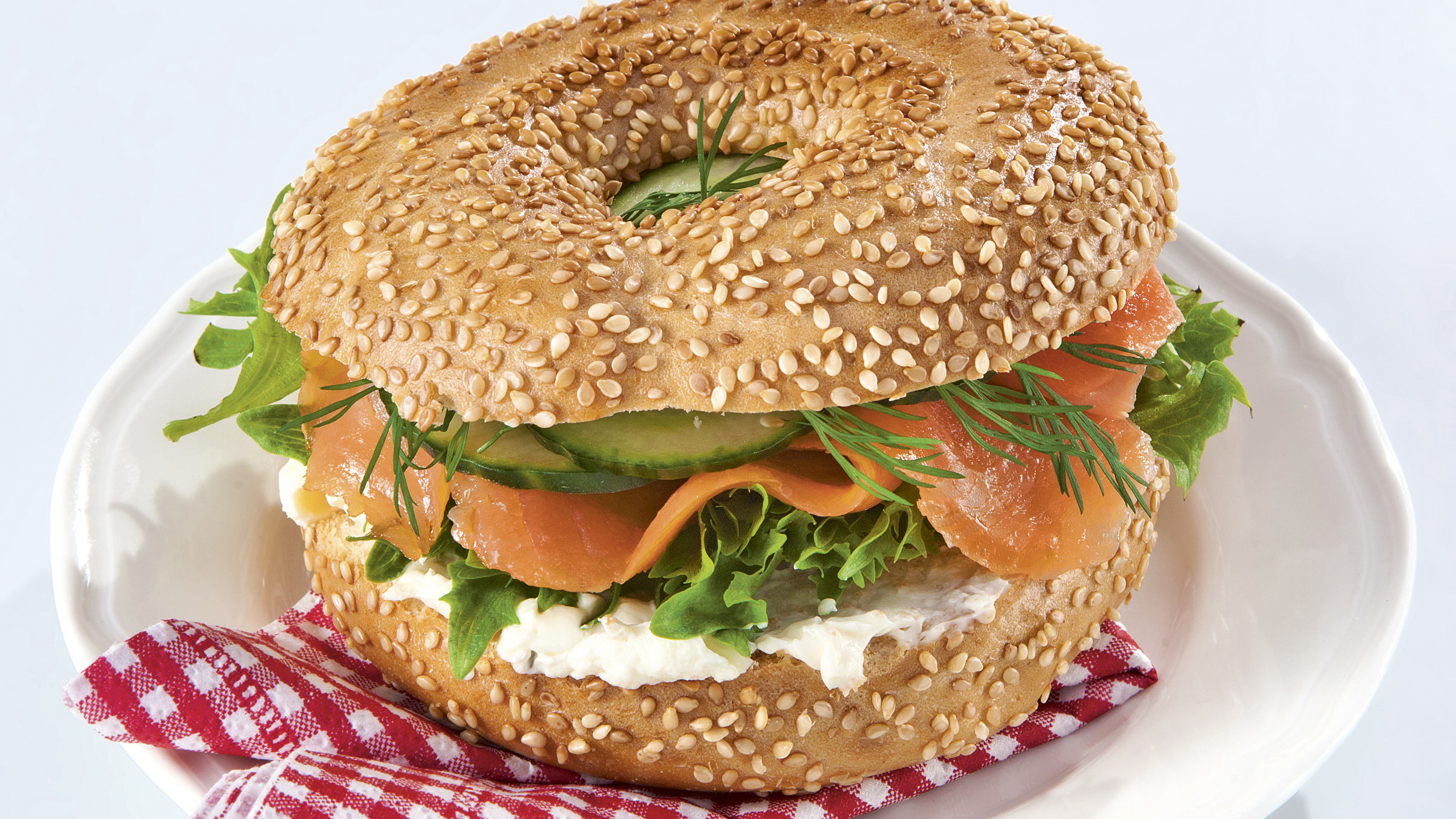 Savulohi-bagelit | Reseptit | K-Ruoka