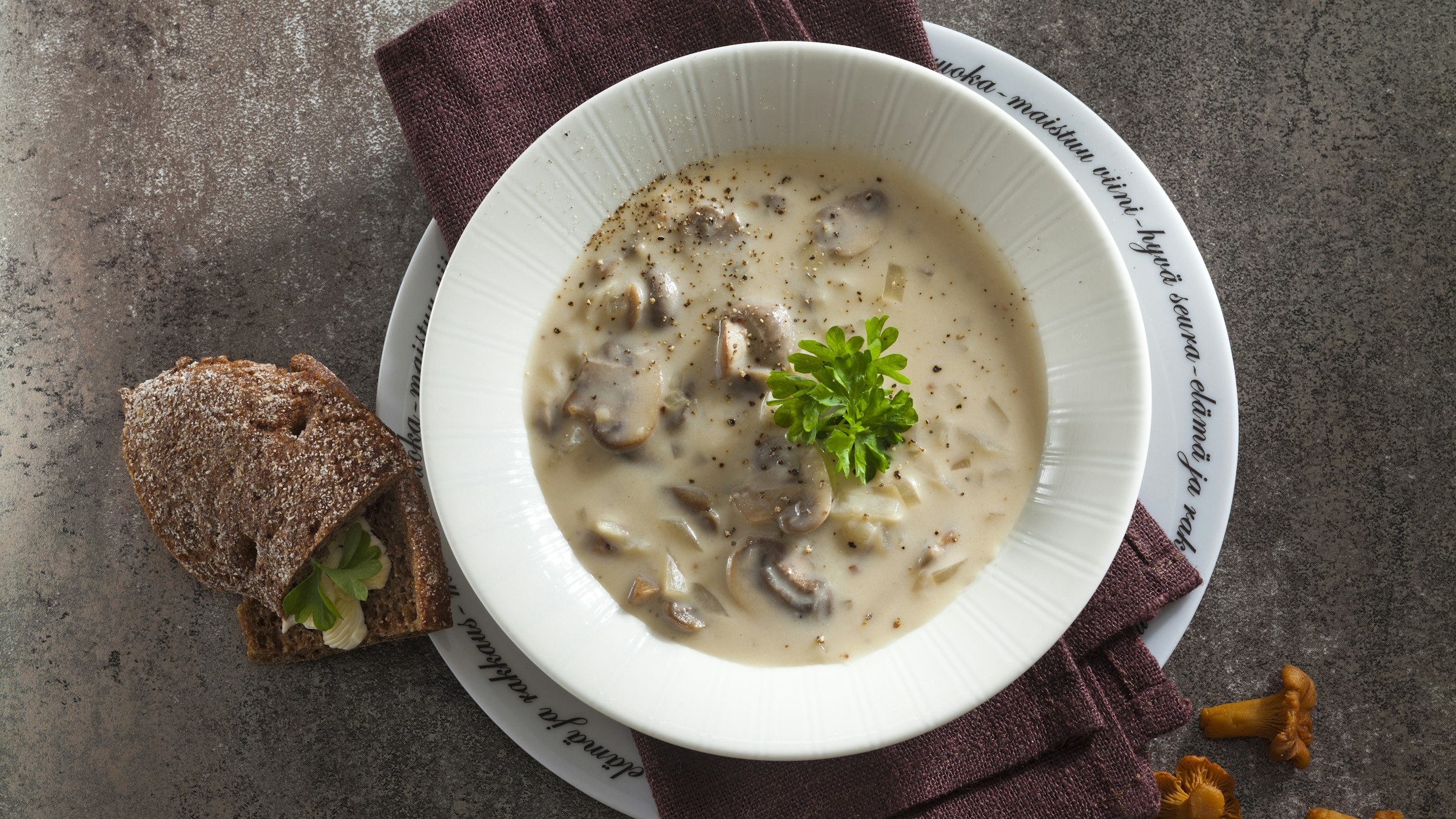 Juustoinen sienikeitto | Makuja maailmalta | Reseptit | K-Ruoka