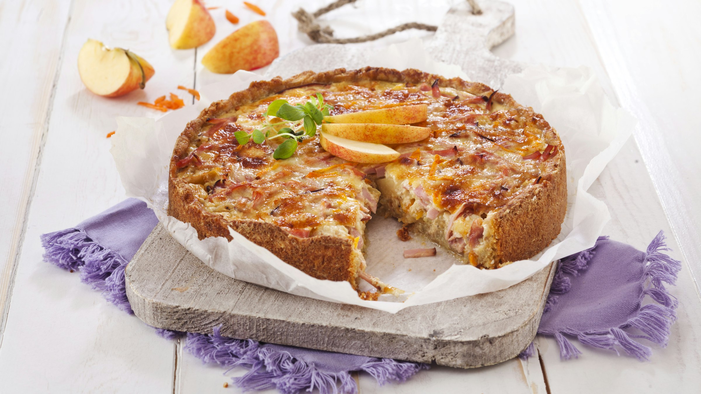 Kinkku-omenapiiras | Sesonki | Reseptit | K-Ruoka