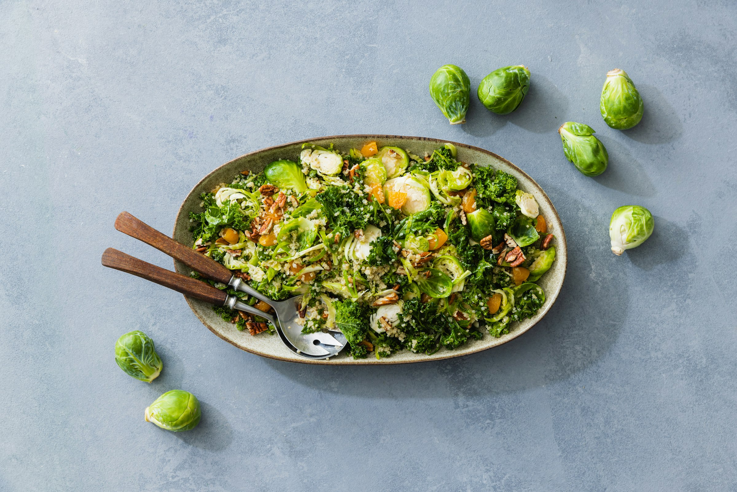 Kvinoa-ruusukaalisalaatti | Pääruoat | Reseptit | K-Ruoka