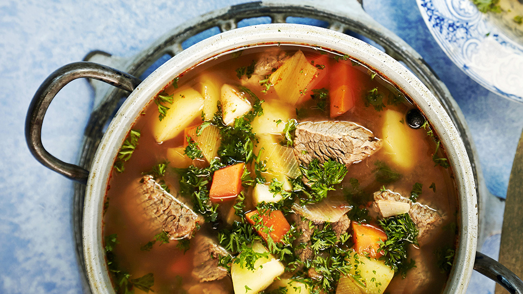 Punainen lihakeitto | Reseptit | K-Ruoka