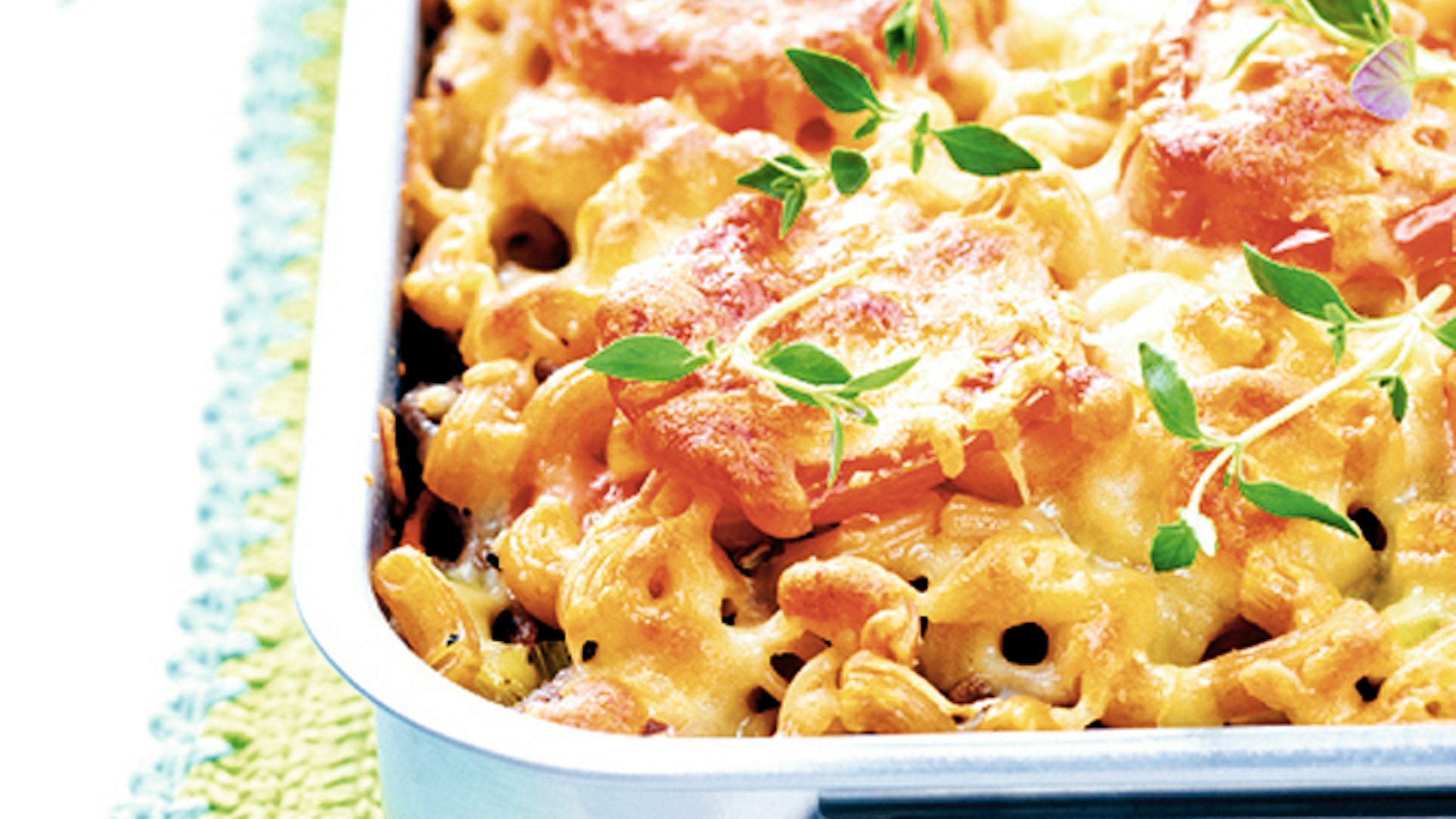 Kasvis-lihamakaronilaatikko isolle joukolle | Pääruoat | Reseptit | K-Ruoka