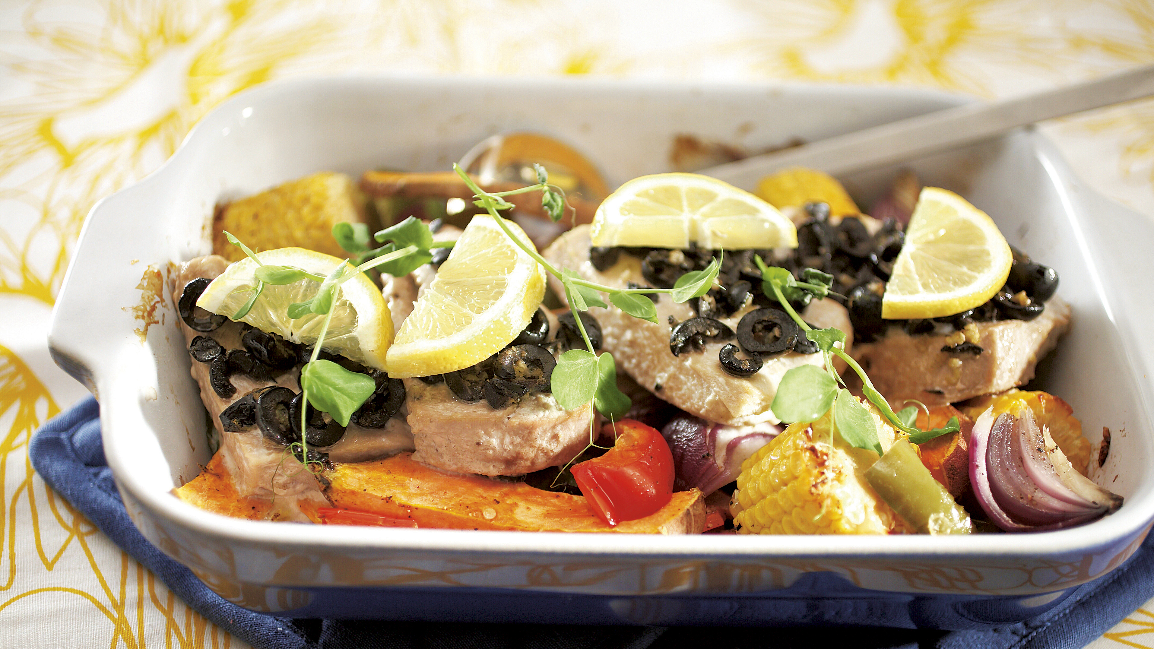 Oliivikuorrutettu tonnikala ja uunivihannekset | Reseptit | K-Ruoka