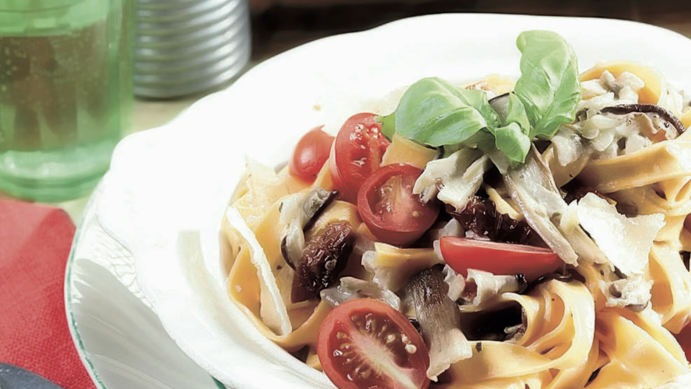 Tomaattinen tattipasta | Pääruoat | Reseptit – K-Ruoka