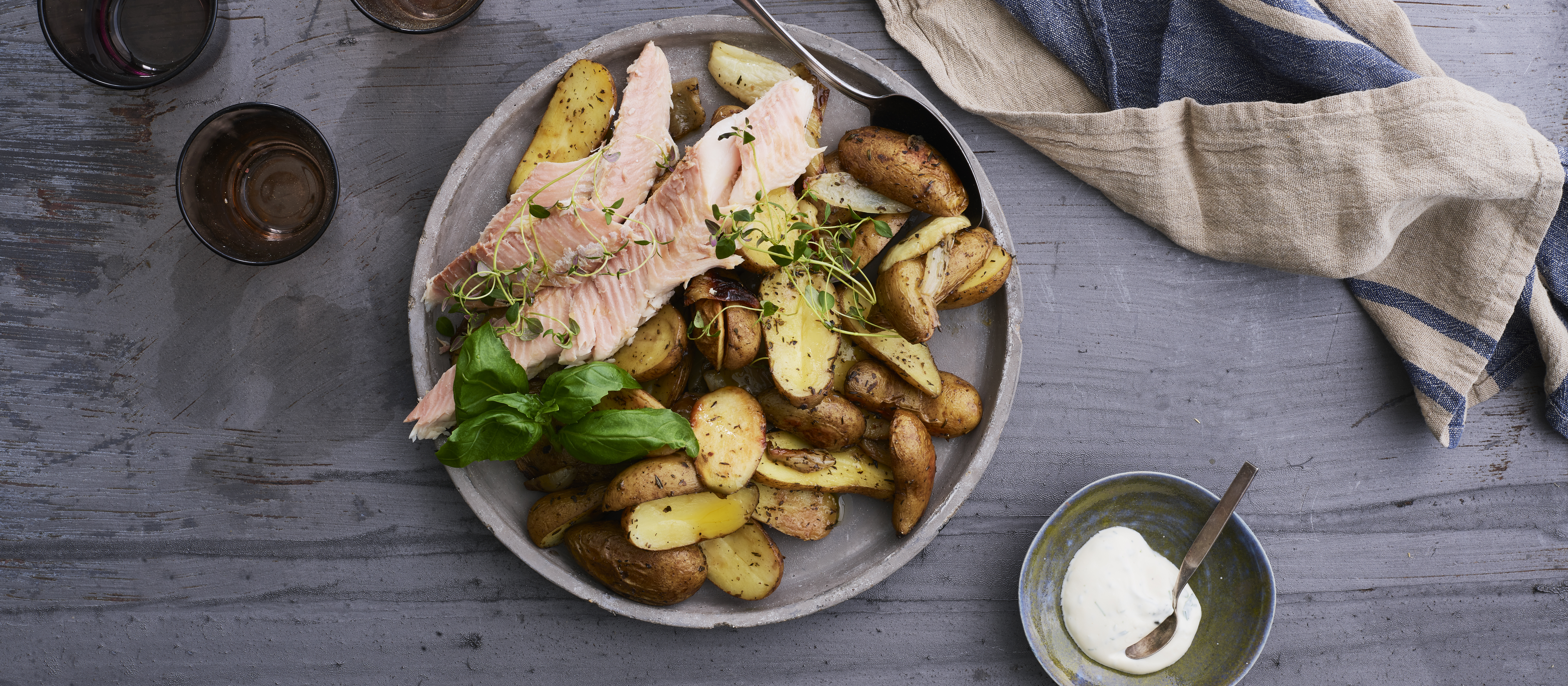 Savusiika, yrttiperunat ja jogurttikastike | Pääruoat | Reseptit – K-Ruoka